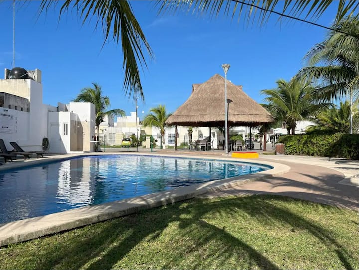 Casa En Residencial Con Alberca - Playa del Carmen