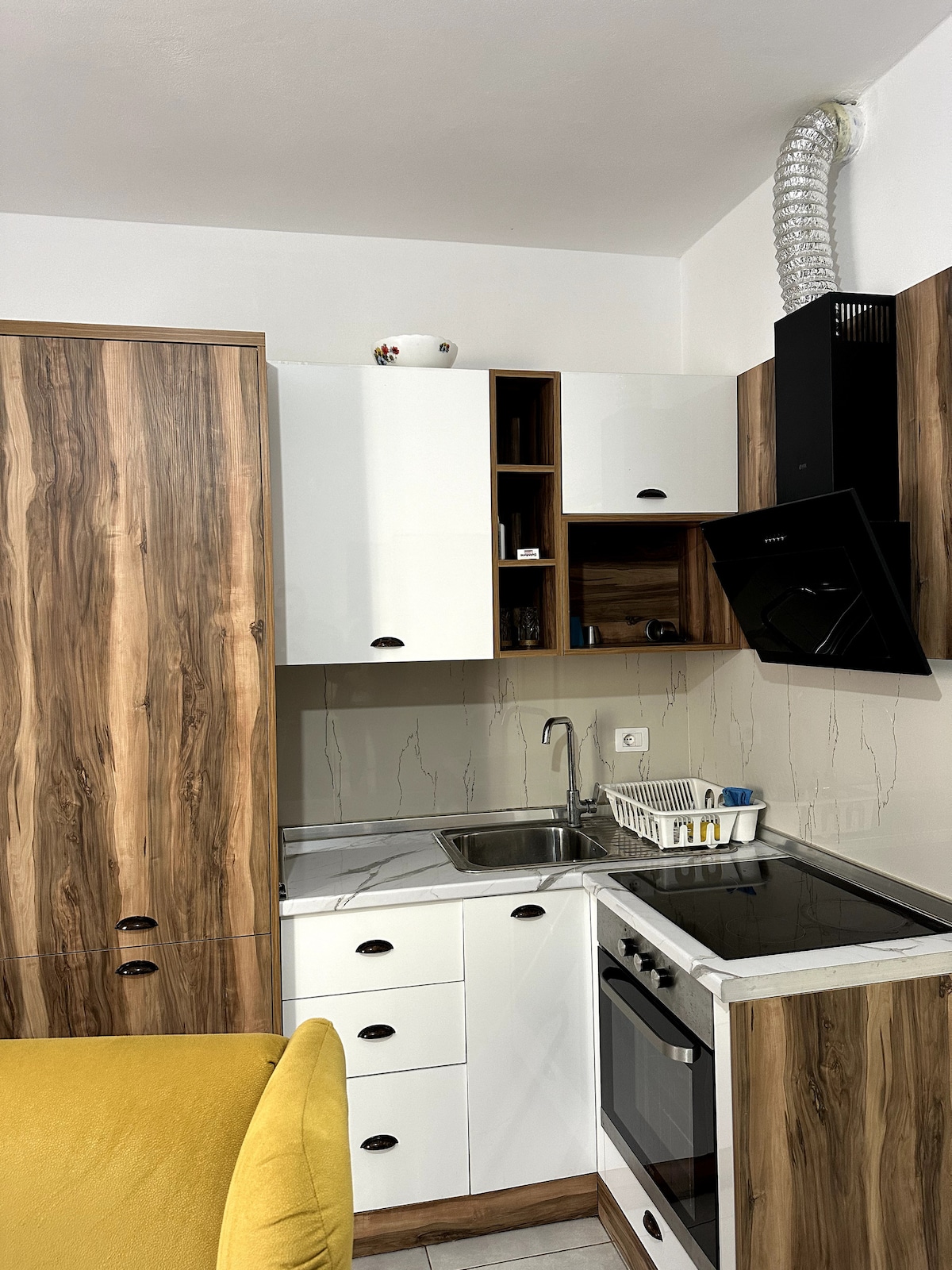 Qerret Kapri Apartment 02 - Apartments for Rent in Golem, Qarku i ...