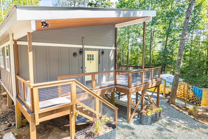 Two Tree Houses - Beehive & H20 - Seaforth, Pittsboro
