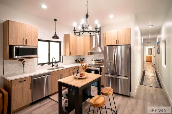 New Mountain Modern Cabin (Unit 4) - Island Park, ID