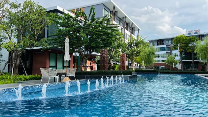 Near Airport New Pool Condo In Cm - Chiang Mai