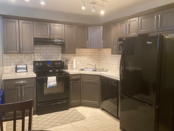Signature Suites By Oasis Corporate Rentals - Grande Prairie