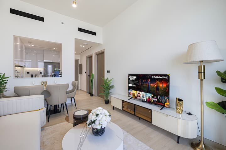 Fully Furnished Luxe 1br In Jvc - Dubai