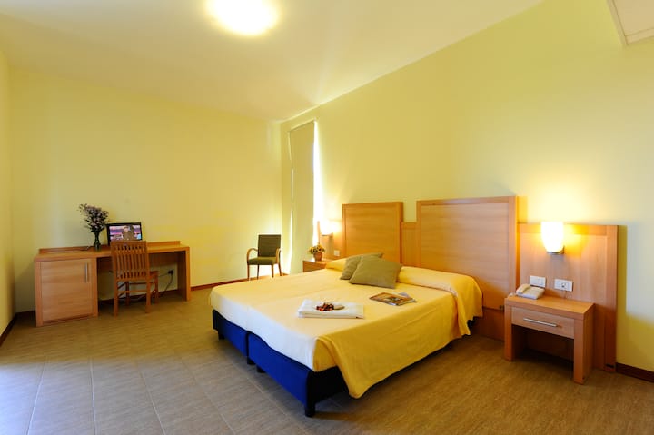 Quintupla Con Bagno In B&b - Volterra