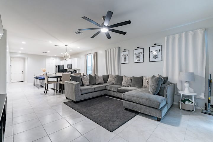 *Stylish & Modern* Cozy Home For Relaxation - Casa Grande, AZ