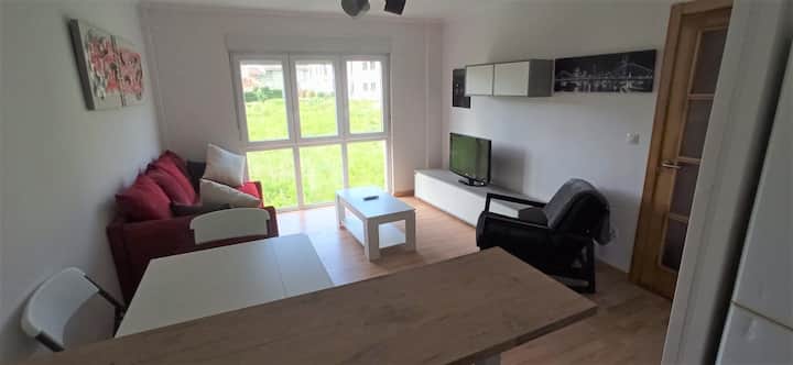 Apartamento Con Piscina A 100 Metros De La Playa - Finisterre, España
