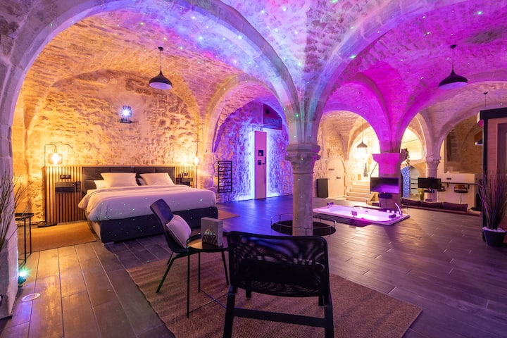 Cave Et Spa Privatif By Xela - 90m² - Auxerre