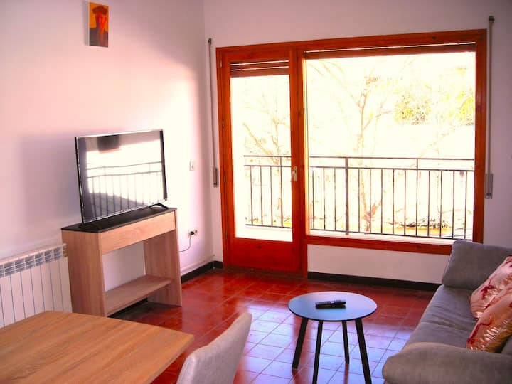 Apartamento Reformado Para Cuatro Personas - Setcases