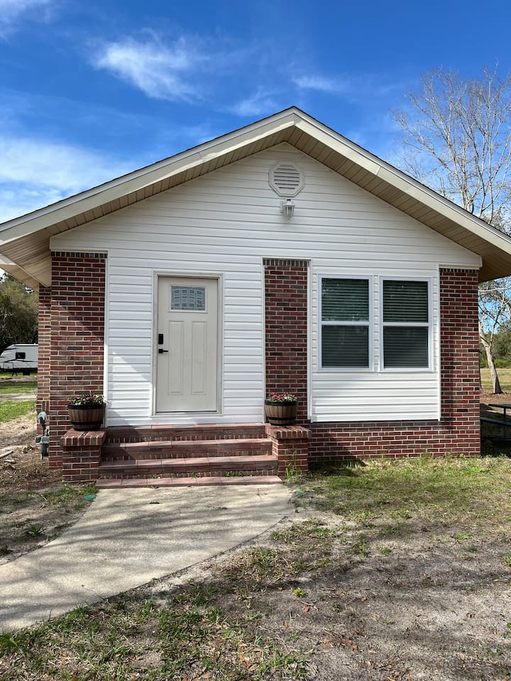 Relax At Our Gulf Beach Retreat - Warrington, FL
