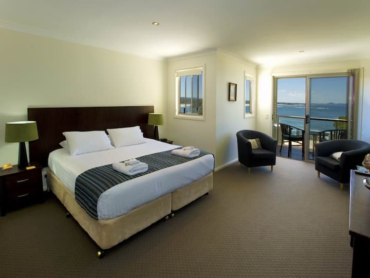 East Room With Balcony - Woolgoolga