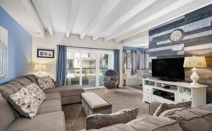 2 Br, 2ba North Oc Condo W/pool - Fenwick Island, DE