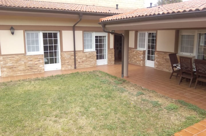 Casa Con Jardín Privado Para 8 Personas - Casalarreina