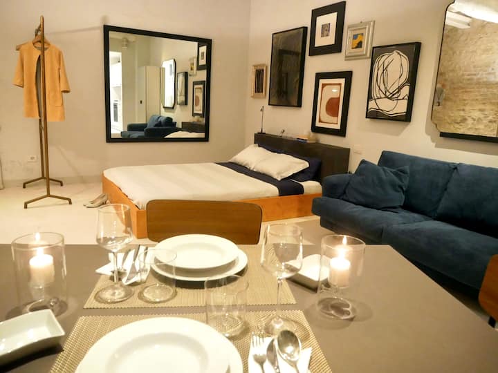 Very Central Suite In Santa Croce For Two Guests - Florence
