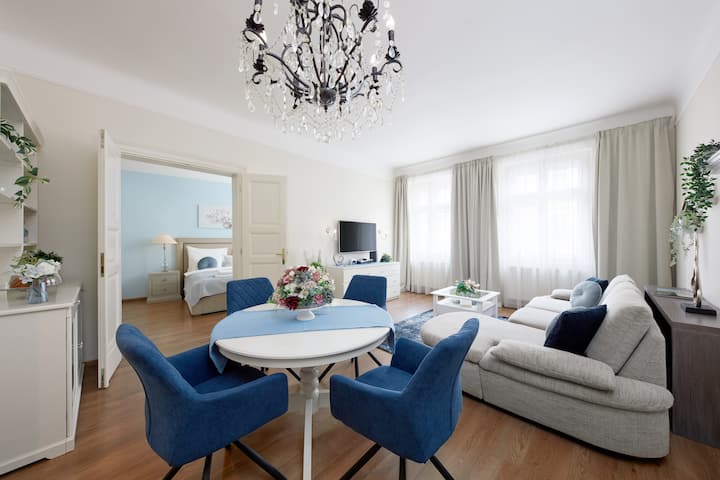 Spacious Bright Apt + Ps5 Near All Metro Lines - Praga