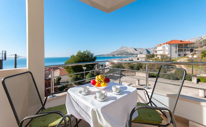 Apartment Ines - Omiš