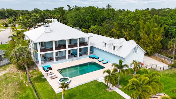 Alafia.bnb, Riverview, Pool - Tampa, FL