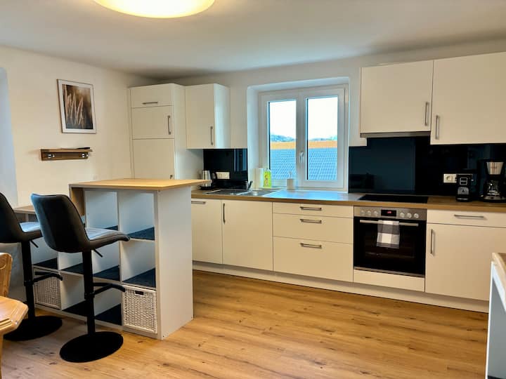 Gästehaus "Seeblick"

Helle Gartenwohnung - Eugendorf