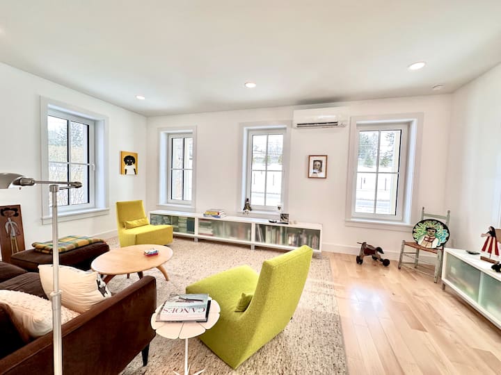 Stunning Sunlit Cooperstown Stay - Cooperstown, NY