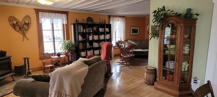 Chambre Cozy Avec Lit Queen - Quebec