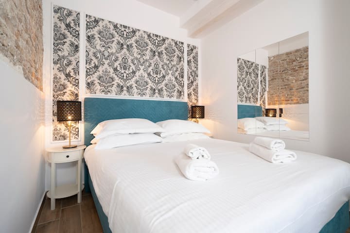 Beach And The City Center By Foot -Private Parking - Zadar
