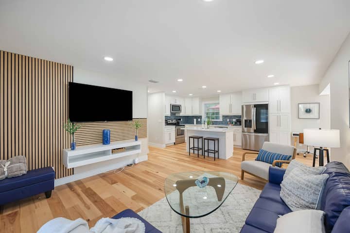 Downtown Sarasota Retreat. Home In Arlington Park. - Sarasota, FL