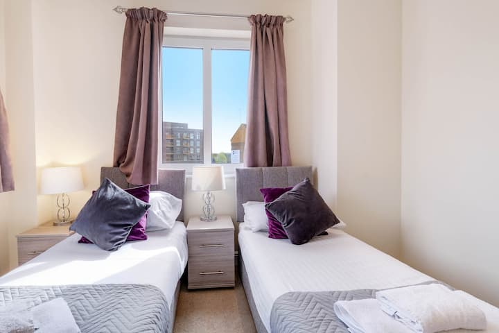 Luxury 2 Bedroom Apt.05 With Parking In Maidenhead - Marlow