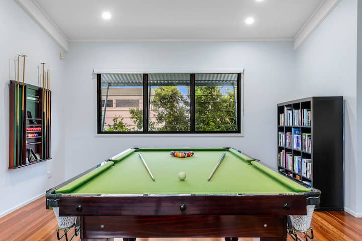 Villa Serenity: 6br Casuarina Beach Home W/ Pool - Kingscliff