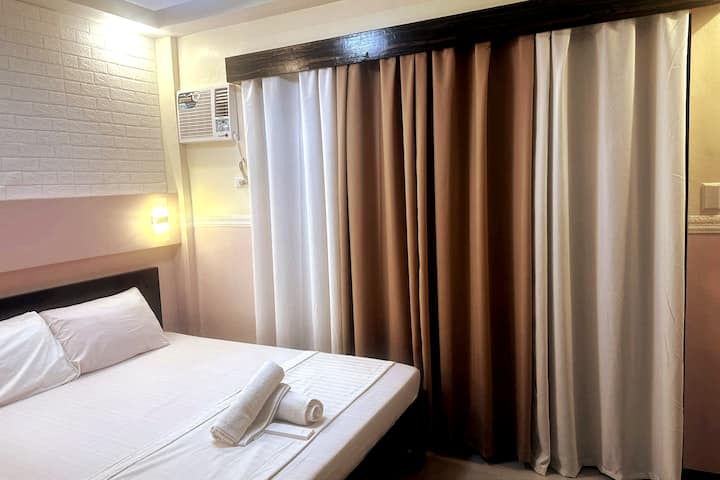 Superior Room At Luisiana Travellers Inn - Louisiana