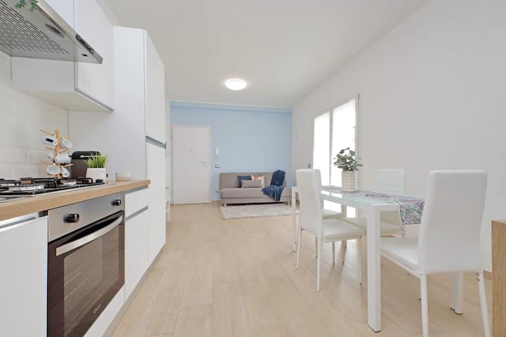 Suite Centrale Terrasse Privée -Self Checkin & Apt - Fiumicino