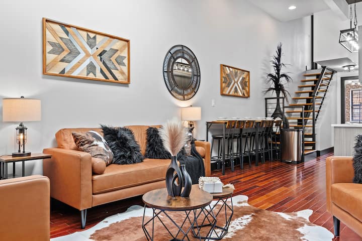 Rustic-chic 4br For Groups– Bushwick's Finest Stay - New York City