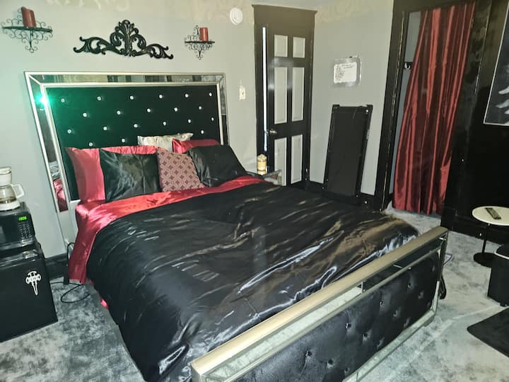 #Airportmanor Masters Suite Booknow - Lancaster, NY