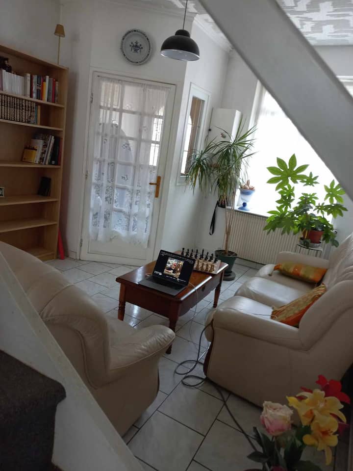 Petite Maison Flamande Charmante - Croix