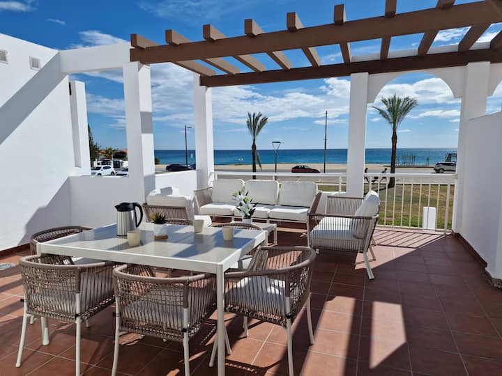 Estupendo Apartamento En Primera Línea De Playa - Mojácar