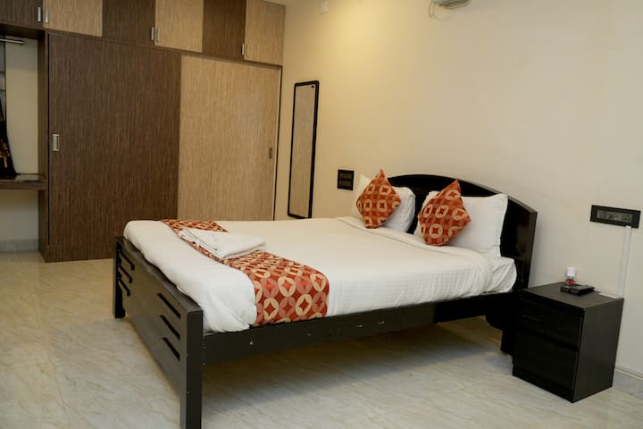 Alexa Home Stay- 2bedroom Flat Near To All Temples - Tirupati