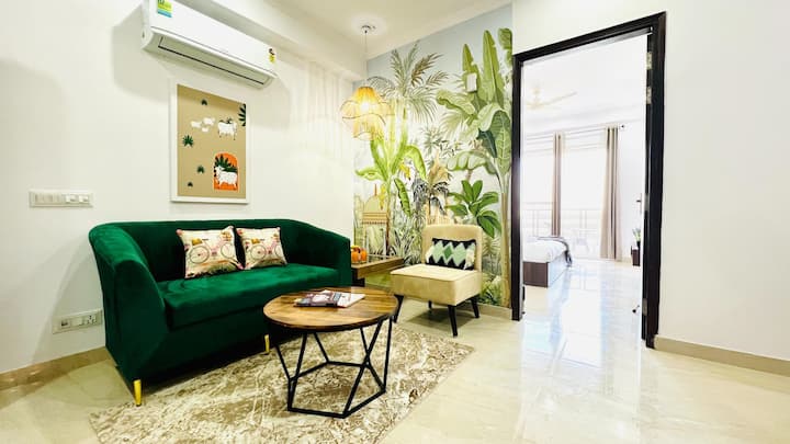 Bluo @ Golf Course Road - Kitchen, Balcony, Gym 1 - Gurgaon