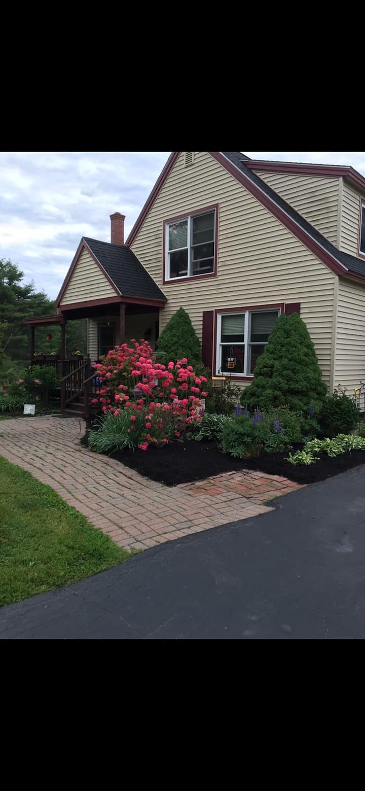 Country Charm - Maine