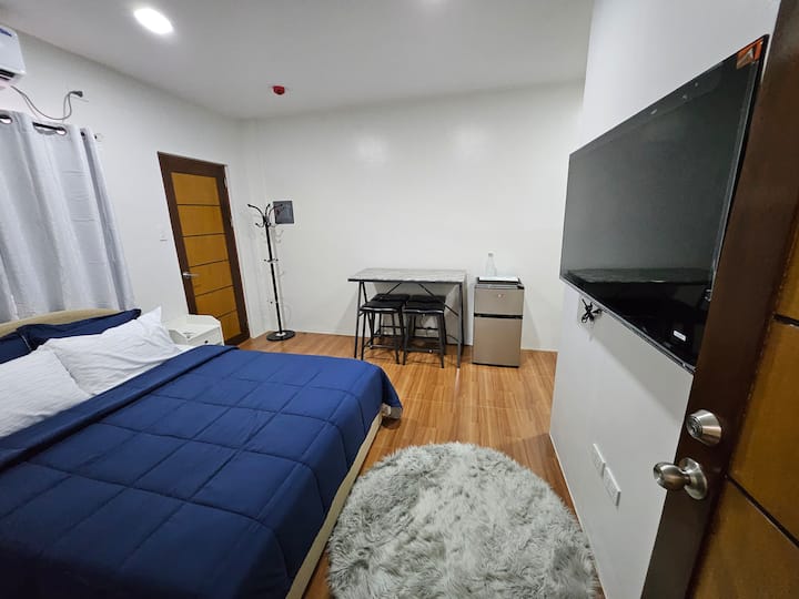 Rads Bale Studio M - Angeles