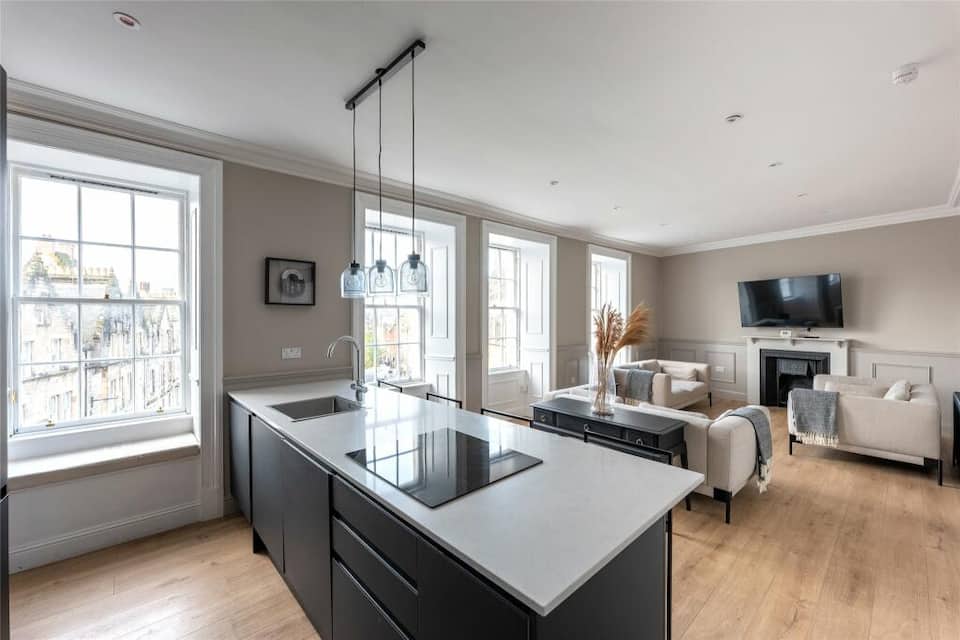 Edinburgh Apartment Vacation Rentals - United Kingdom | Airbnb