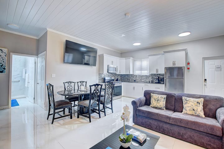 Modern 1br Retreat W/ Bbq Near Baha Mar & Beach - Nassau