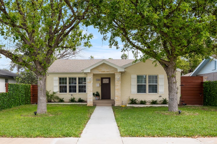 Charming Home In Downtown Mcallen - McAllen
