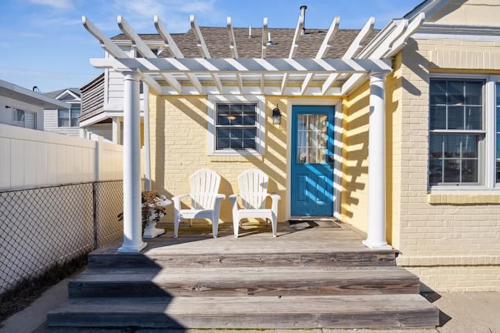 Sun And Sand Beach Bungalow - Wildwood, NJ