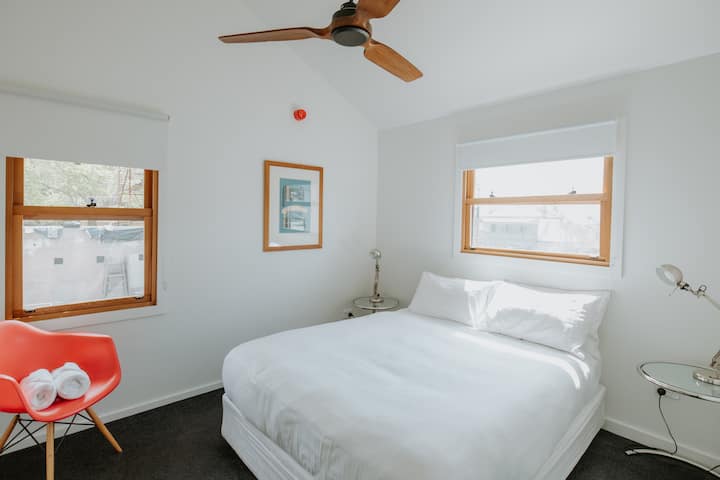 West Loft - The Bronte Room 8 - Hinton
