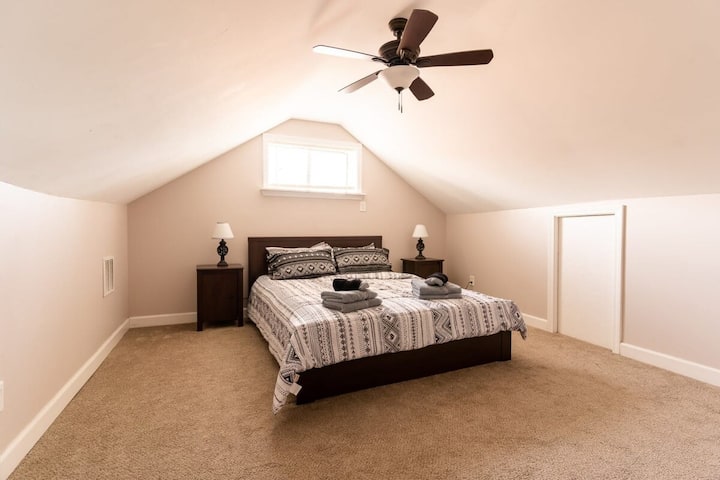 Peabody 4 Adorable Apartment - Memphis, TN