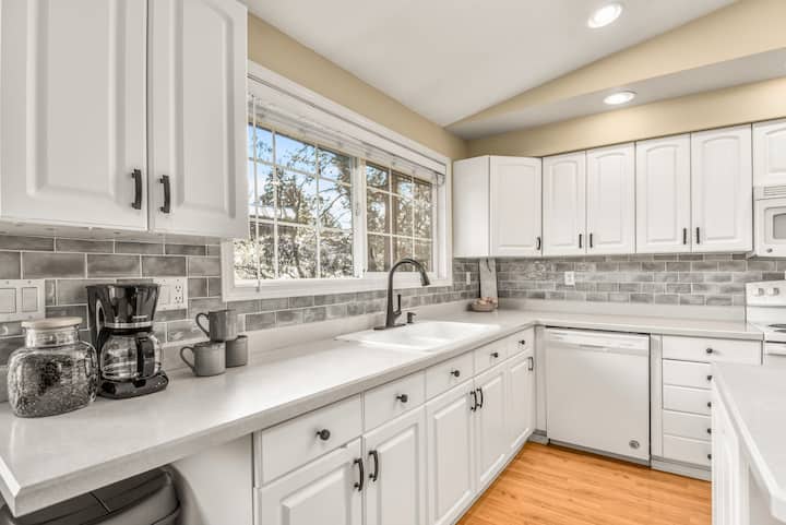 The Ella House - Spokane Valley, WA