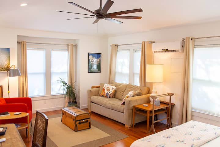 Zilker Casita-clean & Bright Studio Apt. - Old West Austin - Austin