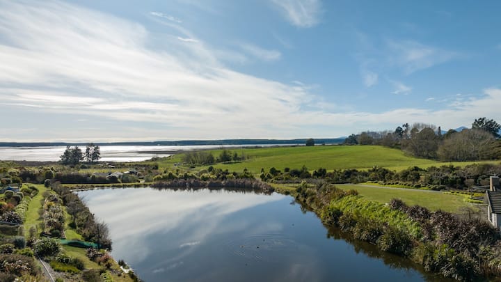 Family-friendly Beach Lake & Sun - Brightwater