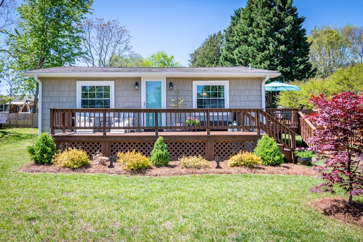 Lake Norman Getaway - Davidson, NC