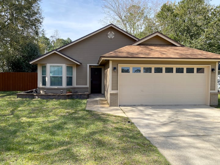 Private, Safe, Quiet, Pet Friendly - Jacksonville, FL