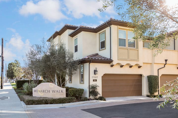 Coastal Hb Home, Beach Mins Away - Huntington Beach, CA