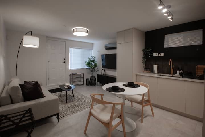 “The Noir Suite”- Central, Minimal &Self Check - Vancouver